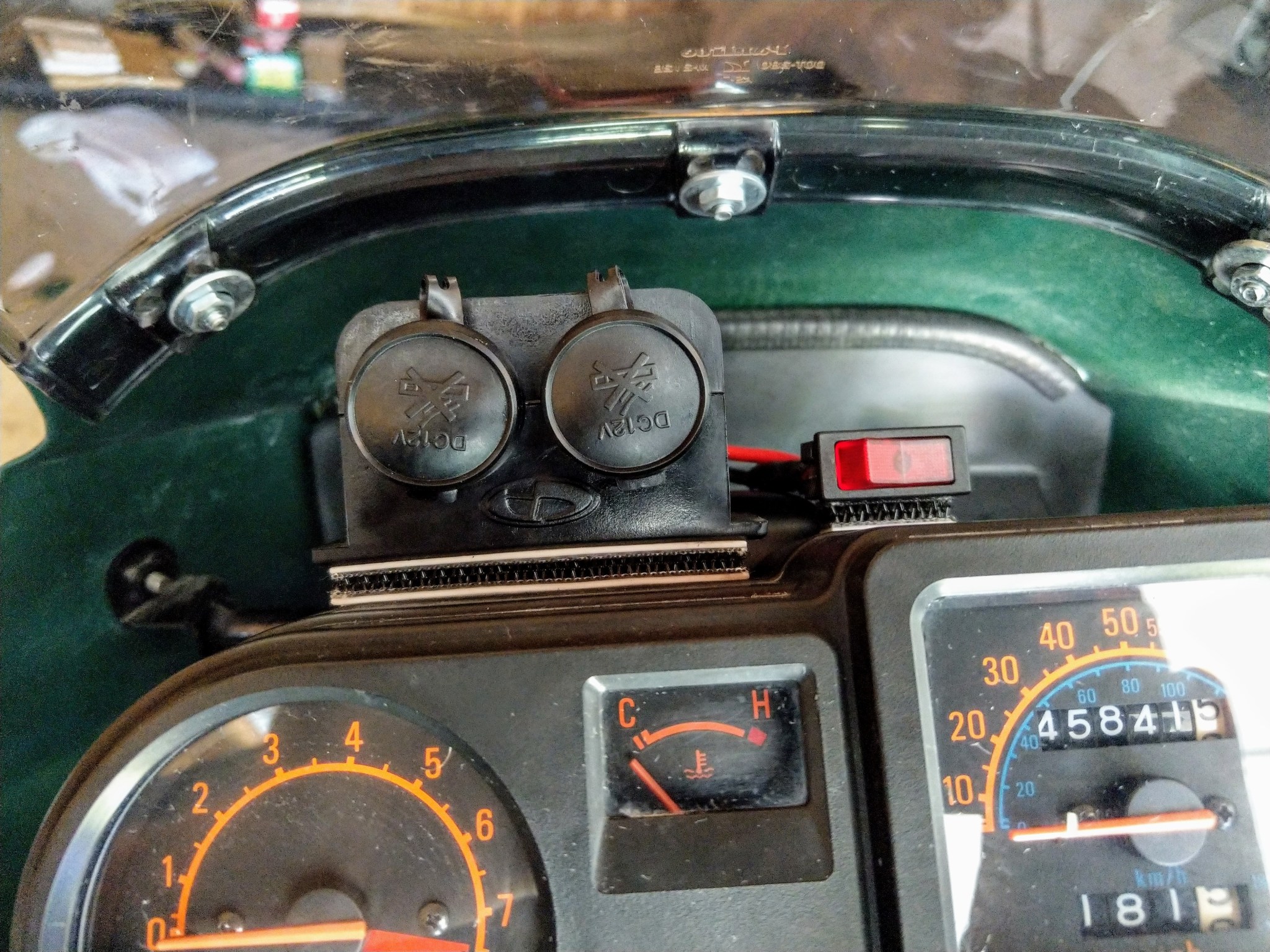 Tech Tip – How to install a 12V port on your motorcycle ...
